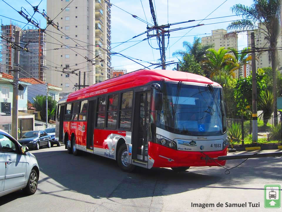 Primeiras unidades do lote de 50 novos trólebus chegam em SP