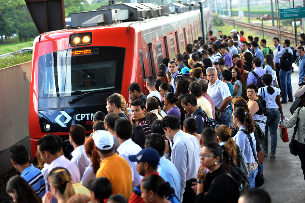 CPTM bate novo recorde de passageiros: 3 milhões por dia