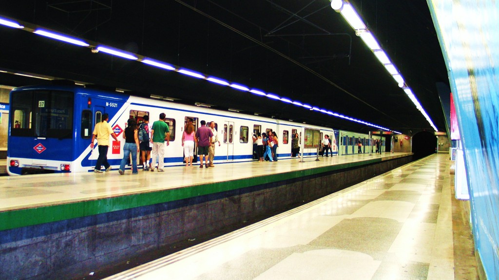 Metro_Madrid_Linea_6_Plaza_Eliptica_Spanish_Solution - Via Trolebus