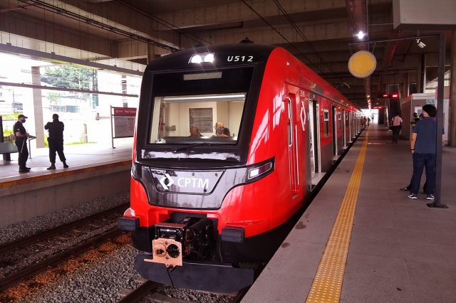 CPTM entrega quinto trem da série 2500 e inicia expresso entre Luz e ...