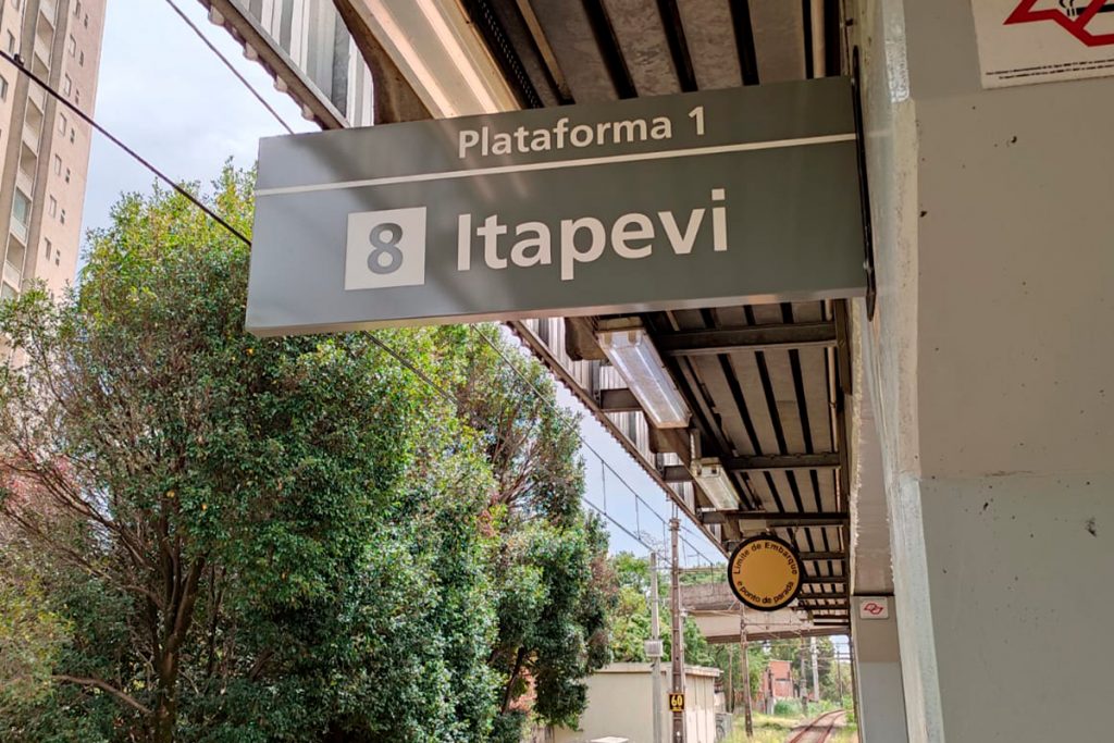 ViaMobilidade troca identidade visual em duas estações