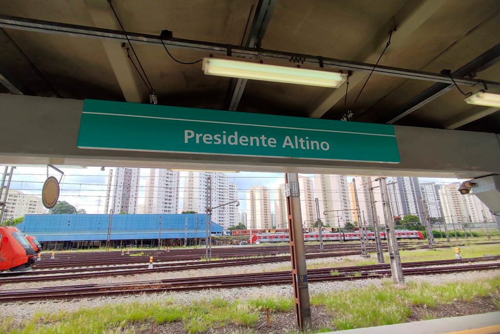 ViaMobilidade troca identidade visual em duas estações