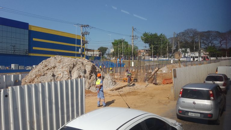 Novas imagens mostram a Av. Ragueb Chohfi sendo preparada para monotrilho