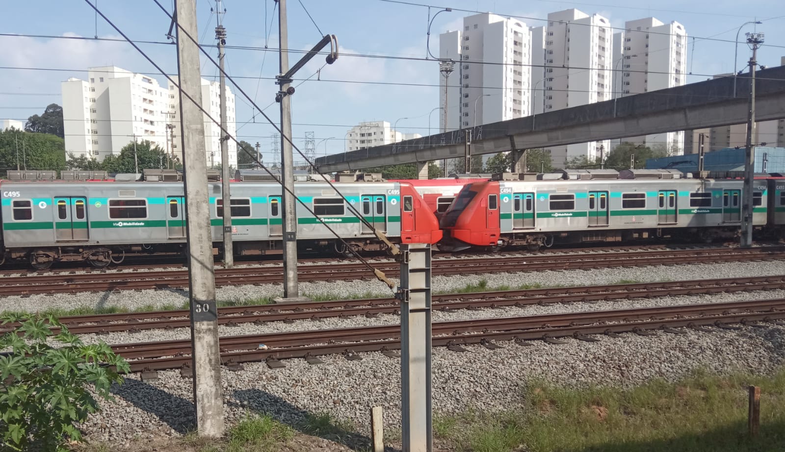 9º trem da série 7000 surge com padrão da ViaMobilidade