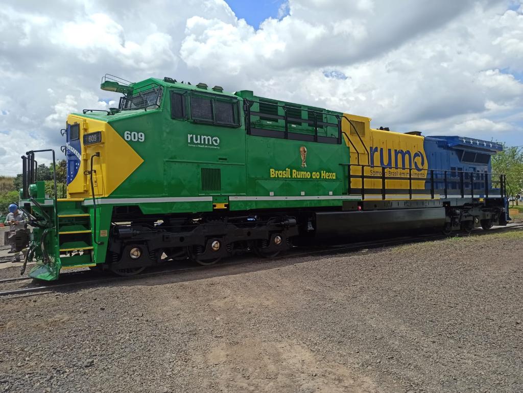 Rumo deve operar locomotiva estilizada para a Copa do Mundo