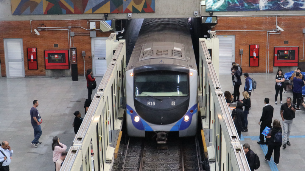 Linha 3-Vermelha do Metrô deve ter maior intervalo no domingo (2)
