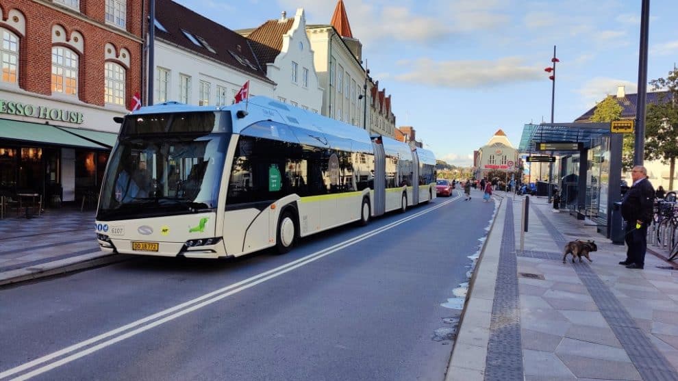 F6uYO6ZXAAAjoiD-Simon-Andersen-1024 - Via Trolebus