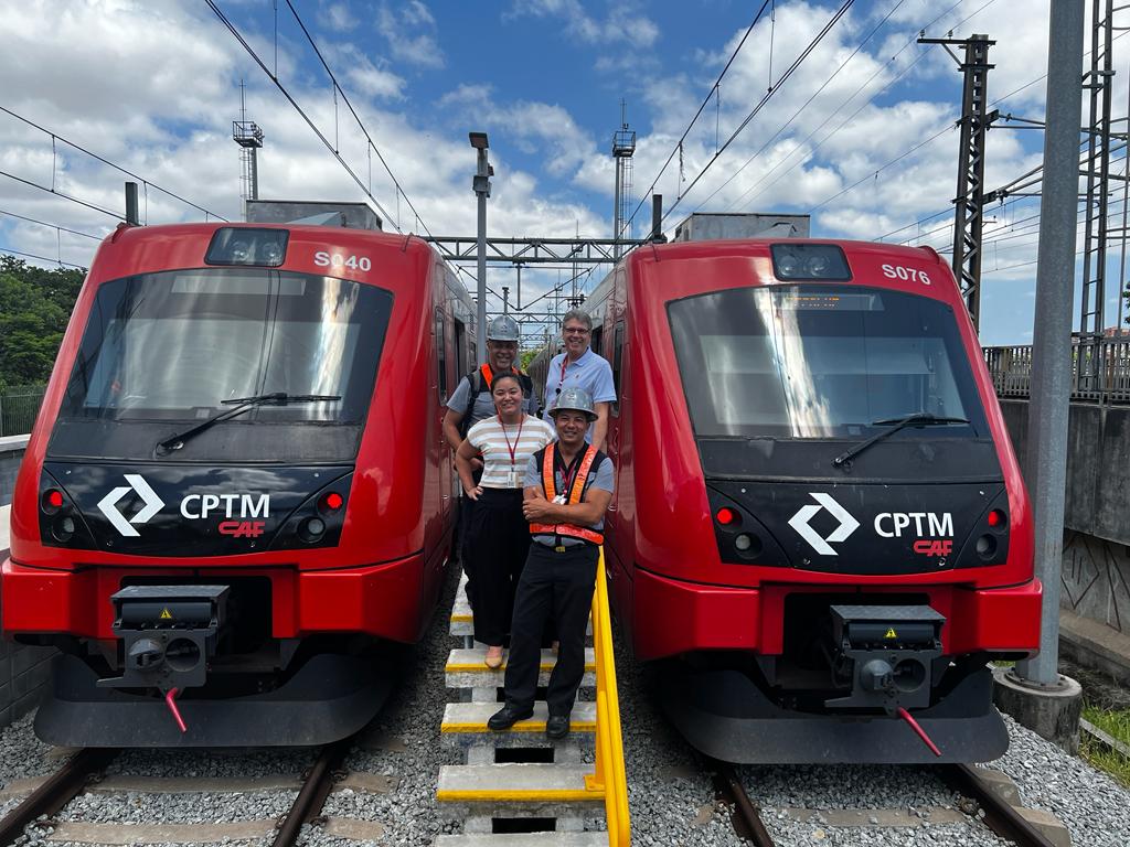 Engenheira comanda 446 maquinistas na CPTM