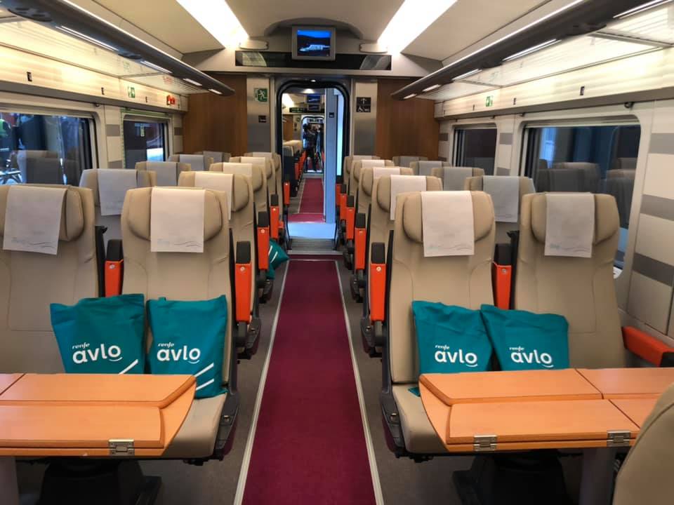 Como é viajar de trem bala da Espanha?