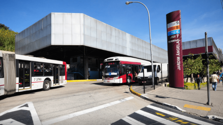 Posto da SPTrans do Terminal Jardim Ângela é fechado para obras