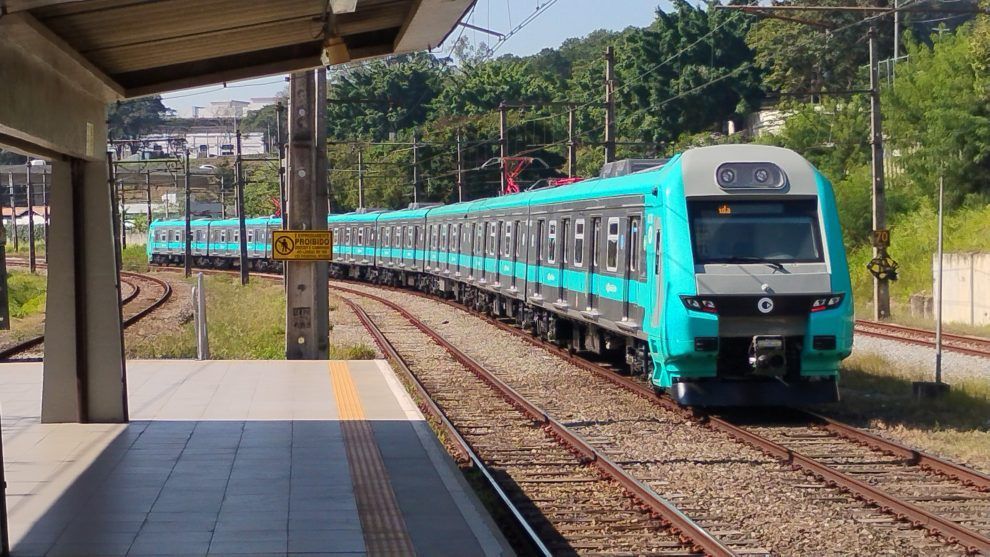 Outro trem novo opera na Linha 8-Diamante